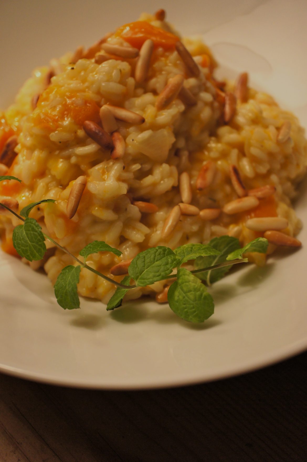 Risotto med bagt græskar og pinjekerner – The Food Club